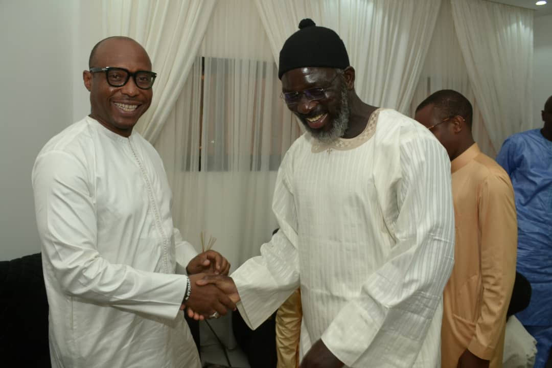 Barthélémy Dias reçu par Serigne Mame Thierno Birahim Mbacké Borom ... Barthélémy Dias reçu par Serigne Mame Thierno Birahim Mbacké Borom ...
